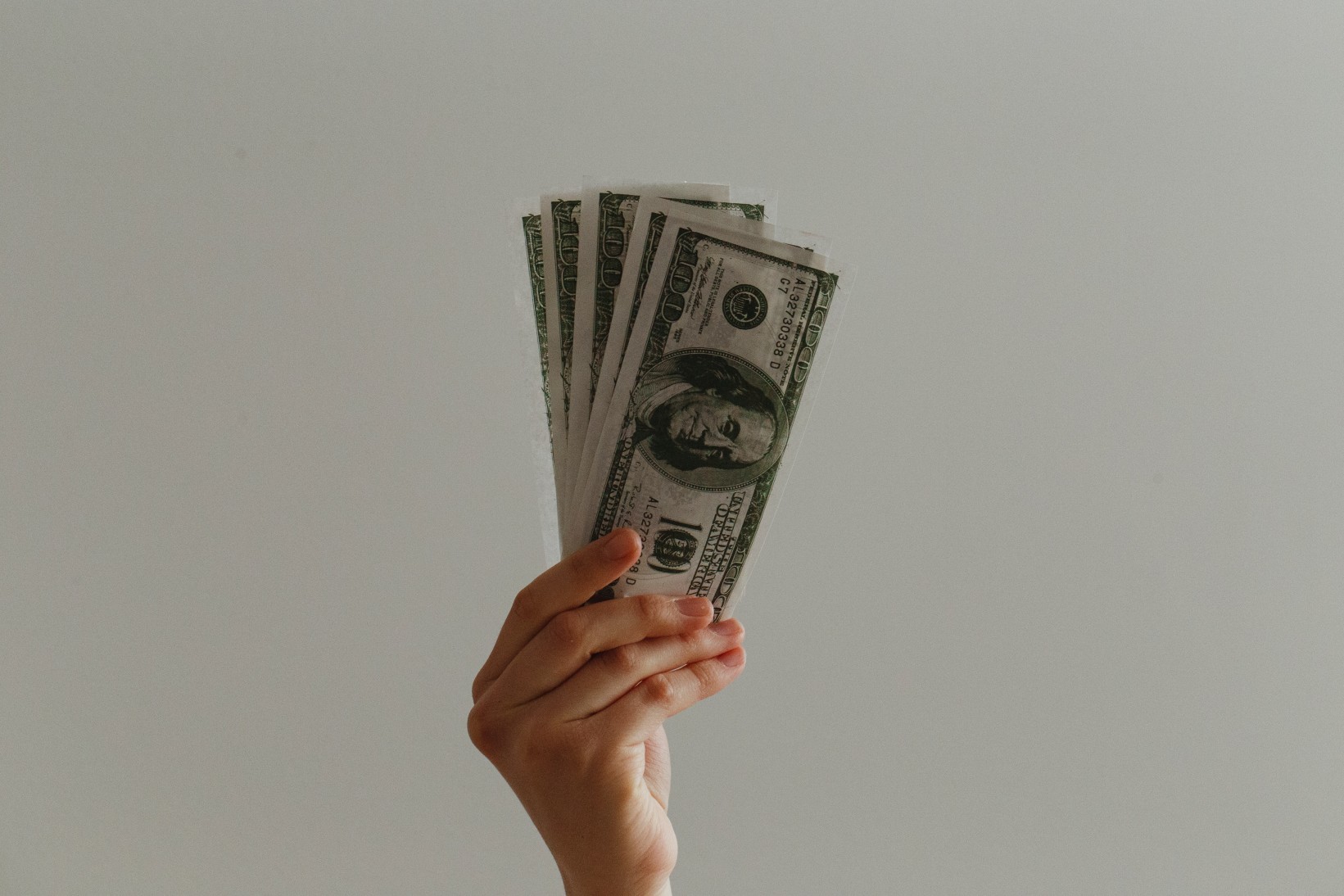 What percentage of the world makes over 100k (USD)? – My Web Stats
